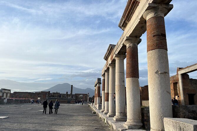 Private Half Day Tour to the Ruins of Pompeii - The Good and the Not-So-Good