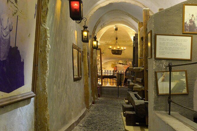 Private Half Day Tour with Wine Tasting in Santorini - Who Will Love This Tour?