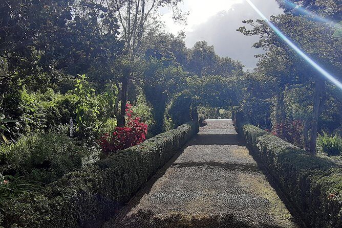 Private Halfday Flower Palheiro Gardens Tour - Practical Tips for Travelers