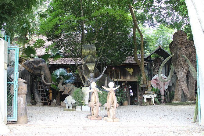Private halfday - soak yourself in Thai traditional handicraft world! - FAQ