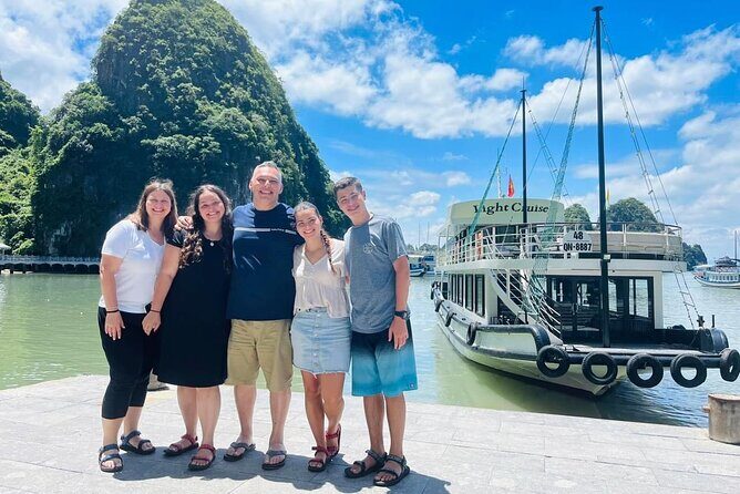 Private Halong Bay Day Tour: Transfer, Lunch, Guide, Entrance Fee - Key Points