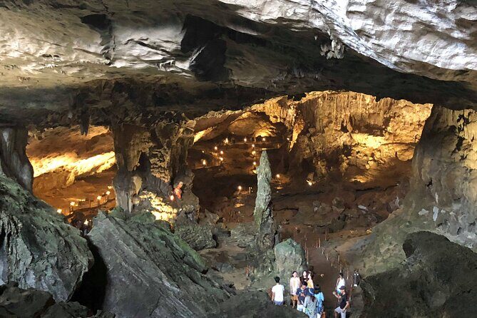 Private Halong Bay Tour With Lunch, Cave, Kayaking, Swimming - Highway Transfer - The First Stop: Sung Sot Cave