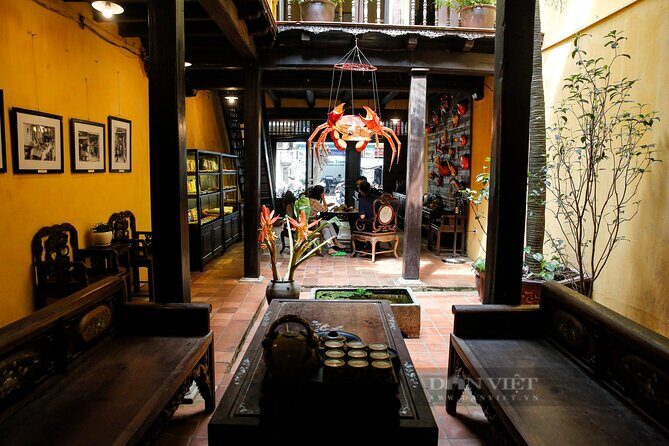 Private Hanoi City Half-Day Tour with Train Street Visiting - Discovering Old Hanoi: Ma May Street