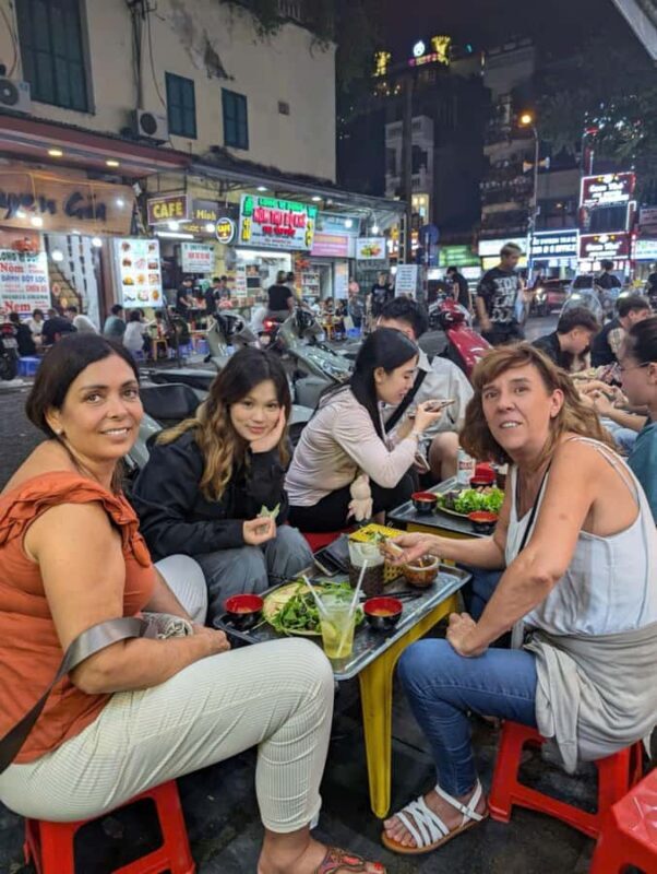 PRIVATE HANOI OLD QUARTER FOOD TOUR - Key Points