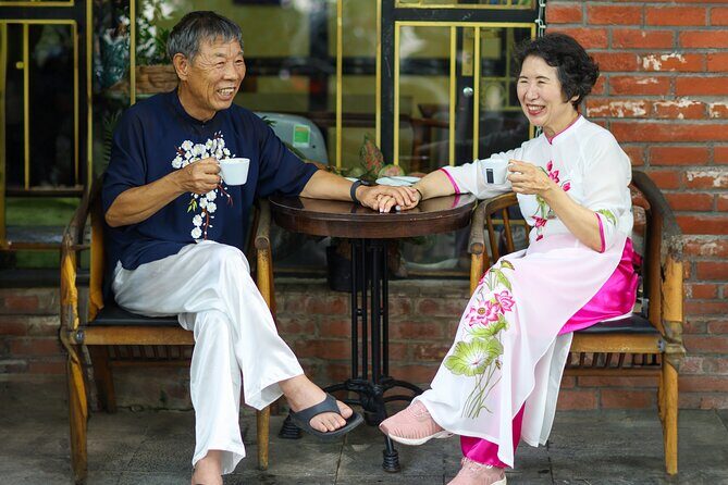 Private Hanoi Photoshoot  Iconic Spots & Hidden Gems - An In-Depth Look at the Hanoi Photoshoot Experience