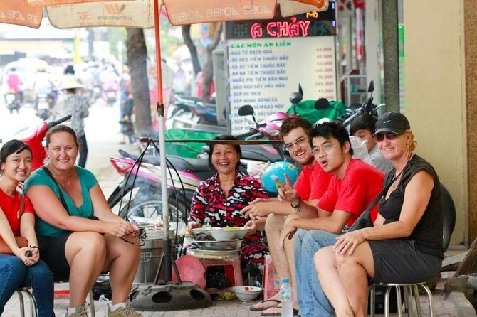 Private Hanoi Street Food Walking Tour With Real Foodie - What Makes This Tour Stand Out