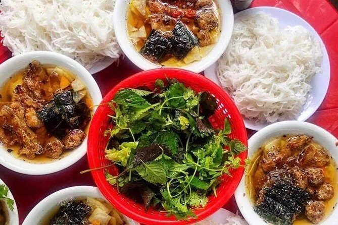 Private Hanoi Street Food Walking Tour With Real Foodie - Detailed Breakdown of Highlights