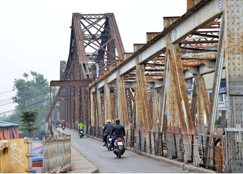 Private Hanoi Walking Tour with visit Train Street - Why This Tour Works Well for Travelers