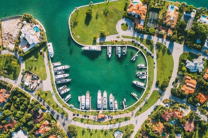 Private Helicopter Tour of Miami for 3 People - The Sum Up