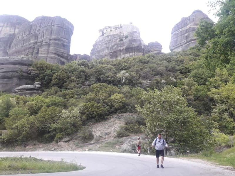 Private Hiking exploration of Meteora's Hidded Gems - Visiting the Monasteries