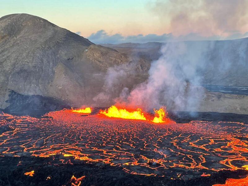 Private Hiking Tour: Volcanic Eruption Site & Reykjanesbær - Introduction
