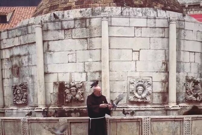 Private History Old Town and City Wall Tour in Dubrovnik - The Experience in Depth: What Travelers Can Expect