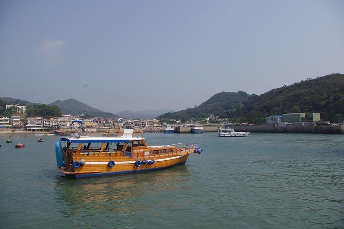 Private Hong Kong Lamma Island Day Tour - Customized Itinerary: What You Can Expect