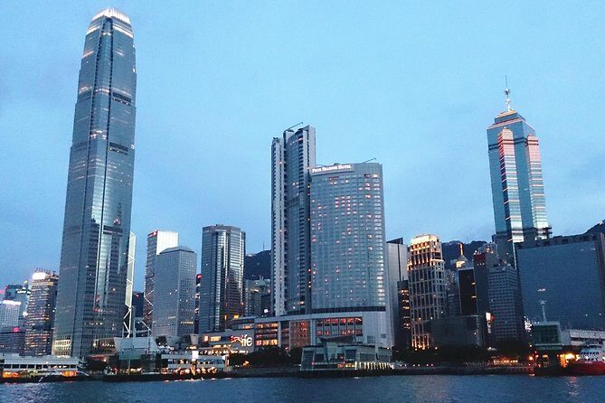 Private Hong Kong Tour with Jumbo Kingdom Floating Restaurant Dim Sum Lunch - An In-Depth Look at the Tour Itinerary