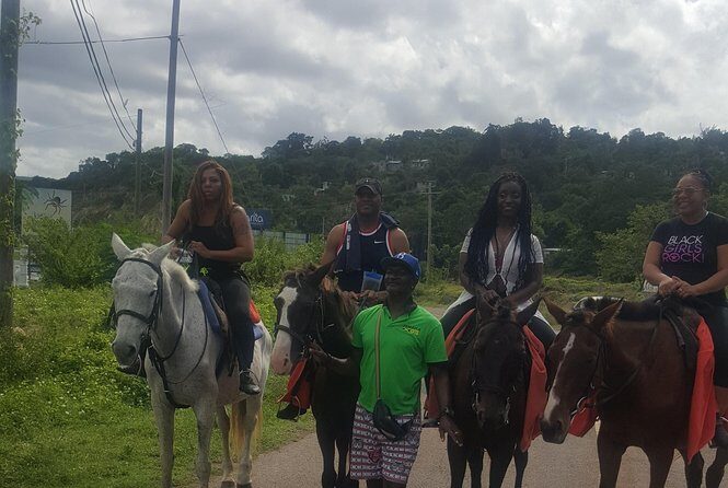 Private Horseback Riding from Ocho Rios with Guide - FAQ