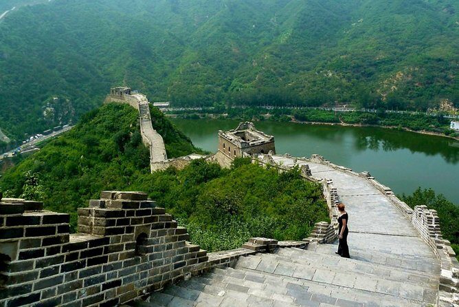Private Huanghuacheng Great Wall Day Tour with Lunch - Exploring the Huanghuacheng Section: A Closer Look
