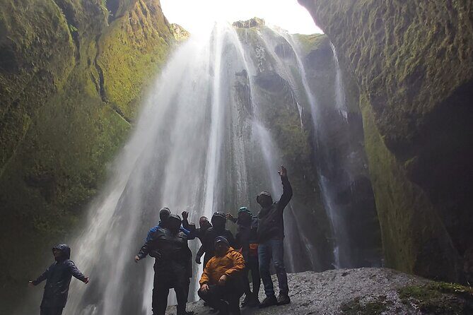 Private Iceland South Cost Tour and Glacier Hike - The Experience of a Guided Glacier Hike