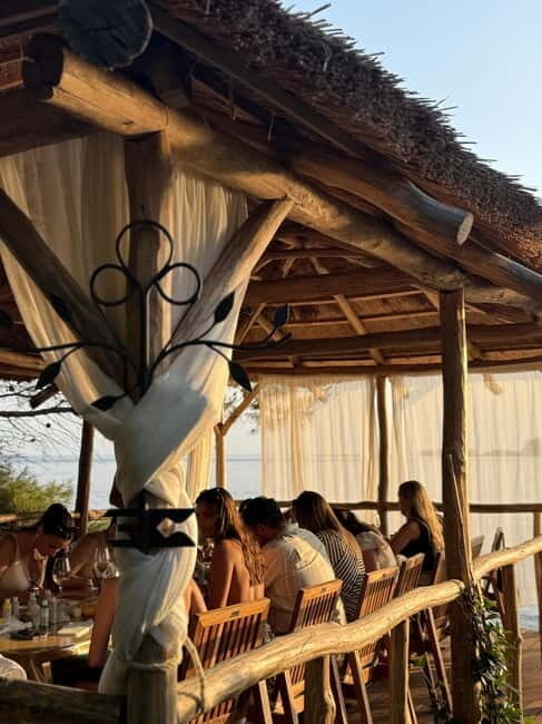 Private Island Escape: A Sunset Painting & Wine Experience - The Itinerary Breakdown
