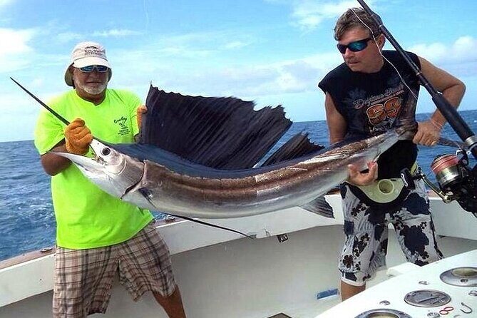 Private Island & Fishing Charters in Key West 37ft Knotty Cowgirl - Key Points: