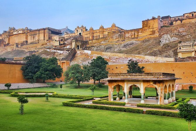 Private Jaipur Tour by Express Train from Delhi - Transportation & Guide Experience