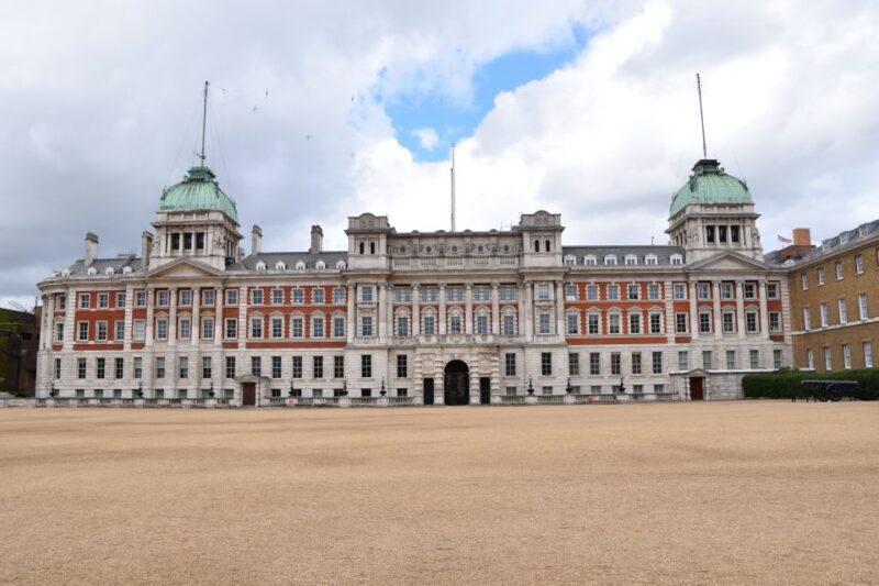 Private James Bond Fictional & Film Spy Tour of London - FAQ About the James Bond & Spy Locations Tour
