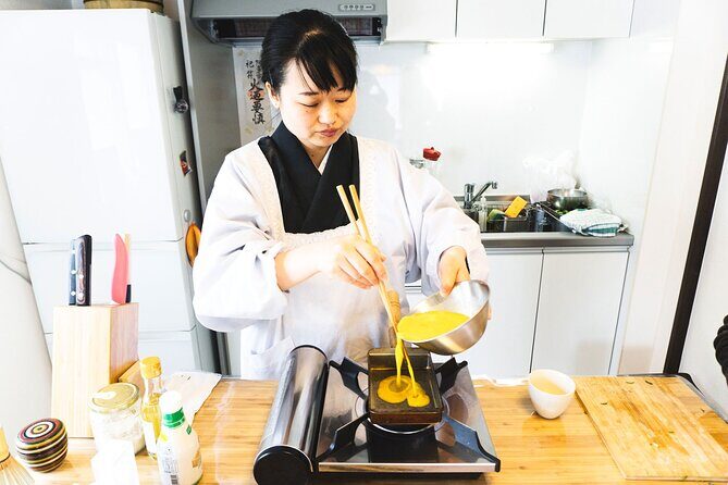 Private Japanese Cooking Class in Osaka with Culinary Expert Yoko - Key Points