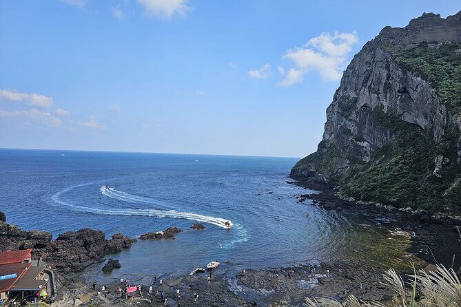 Private Jeju Geopark Gotjawal and Oreum Trekking Experience - What to Expect During the Trekking Experience