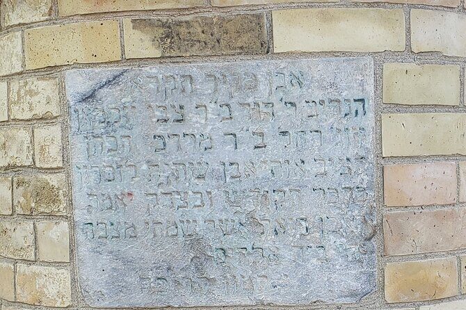 Private Jewish Walking Tours in Toronto - Who Should Consider This Tour?