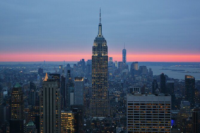 Private JFK to Newark/LGA Airport Transferup to 14pax - Who This Service Is Best For