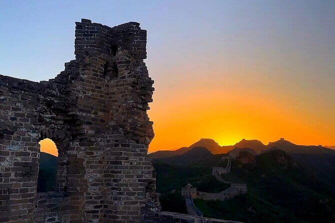 Private Jinshanling and Simatai Great Wall with Gubei Water Town - Key Points