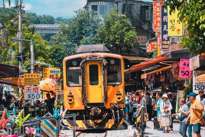 Private Jiufen & Pingxi Day Tour with English-Speaking Guide - Who is This Tour Perfect For?