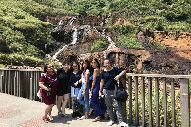 Private Jiufen & Pingxi Day Tour with English-Speaking Guide - FAQs
