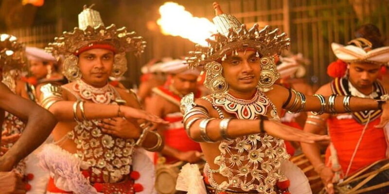 Private Kandy City Tuk-Tuk Tour and Cultural Dance Show - Who Should Take This Tour?