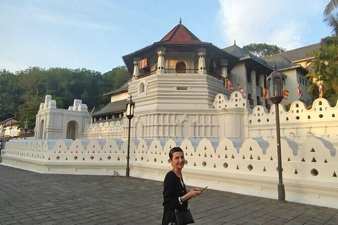 Private Kandy Day Tour: Temple of the Tooth & Lakeside Highlights - FAQ