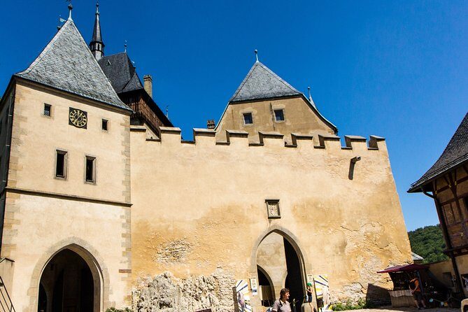 Private Karlstejn Castle luxury tour from Prague with Caves - What Reviews Say About the Tour