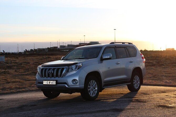Private Keflavik Airport Transfer (Round trip) - Key Points