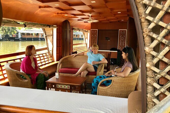Private Kerala Backwaters Houseboat Cruise with Lunch from Kochi - Real-Life Experiences: What Travelers Say