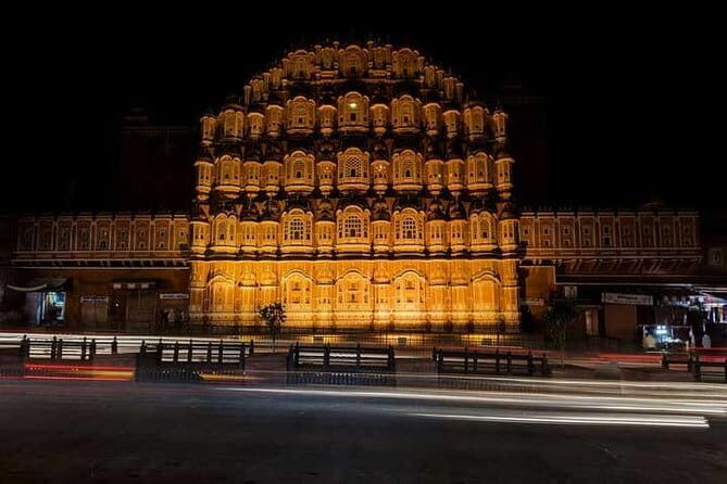 Private Khajuraho Tour from Delhi by Round Trip Overnight Train - Who is This Tour Best For?