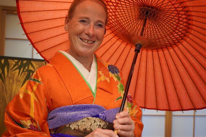 Private Kimono and tea ceremony at local home near Tokyo Disney - Key Points