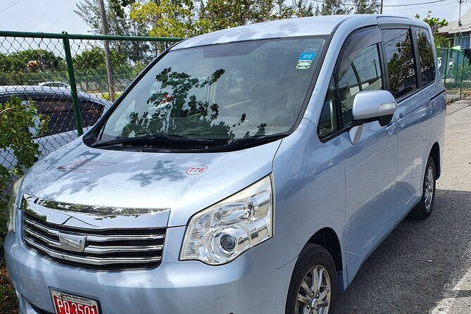 Private Kingston Airport (KIN) Transfer for Kingston Hotels - Key Points