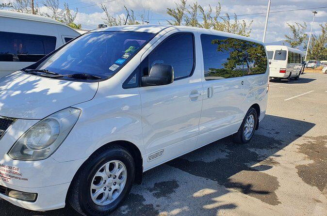 Private Kingston Airport (KIN) Transfer for Kingston Hotels - Practical Considerations and Tips