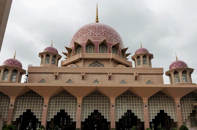 Private Kuala Lumpur City Tour Including Putrajaya & Batu Caves - Who Will Love This Tour?