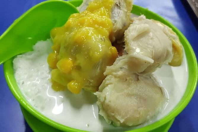 Private Kuala Lumpur Downtown Local Malay Night Market Tour - The Allure of Kuala Lumpurs Night Markets