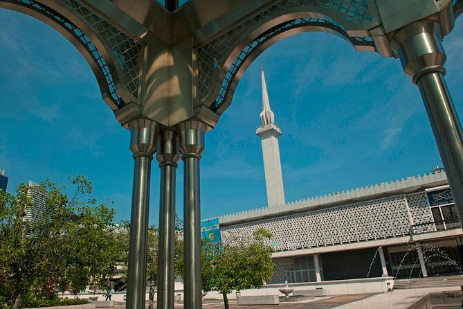 Private Kuala Lumpur Muslim Tours - Introduction