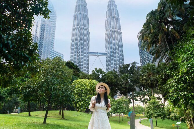 Private Kuala Lumpur Photoshoot Outside Petronas Tower - Key Points