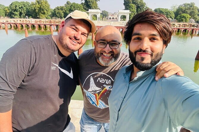 Private Lahore Full Day Sightseeing Tour - Transportation and Comfort