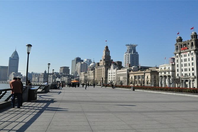 Private Layover Tour of Shanghai City Highlights and Airport Pickup - Starting Point and Logistics