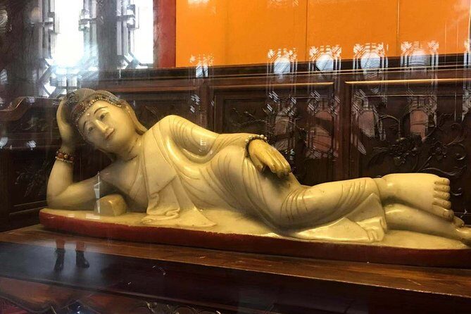 Private Layover Tour of Shanghai Top Attractions with Vegetarian Noodles - Frequently Asked Questions