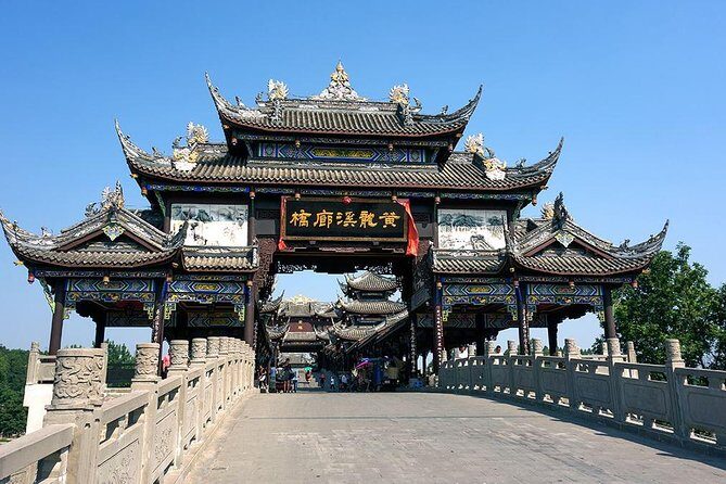 Private Leshan Giant Buddha day tour & Huanglongxi old town&lunch - Who Is This Tour Best For?