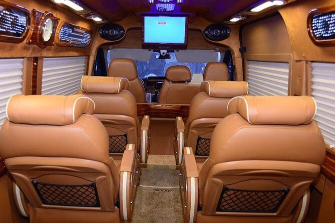 Private Limousine Transportation Between Hanoi and Halong Bay - What You Can Expect on This Transfer